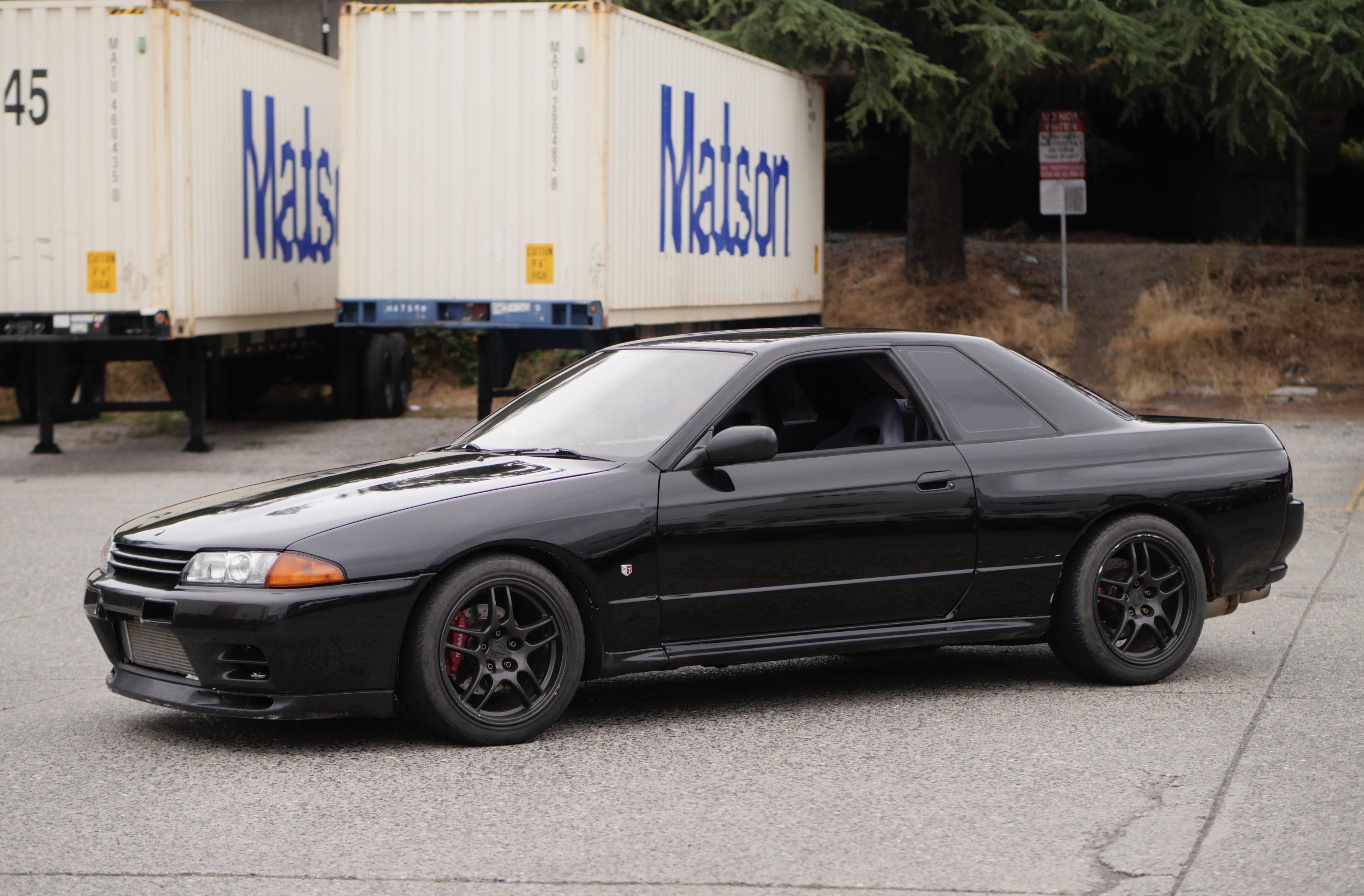 1989 Nissan Skyline GT-R black - consignment | AdamsGarage - SODO-MOTO