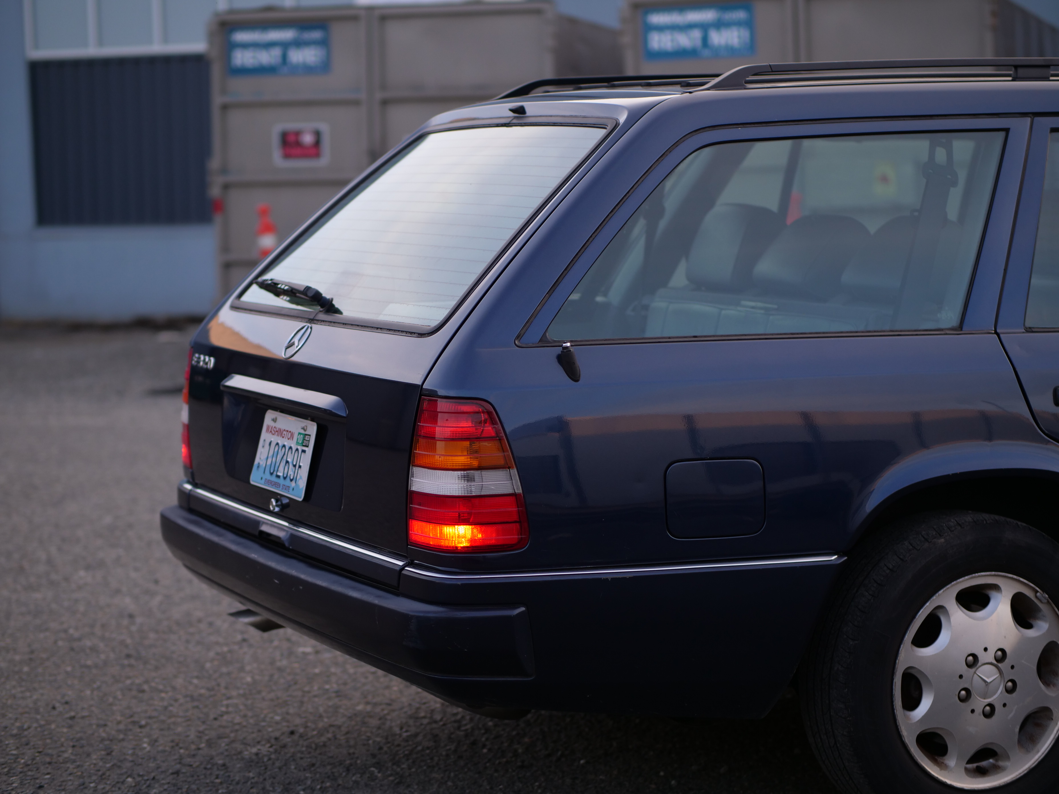 1995 Mercedes E320 touring - W124 wagon | AdamsGarage - SODO-MOTO