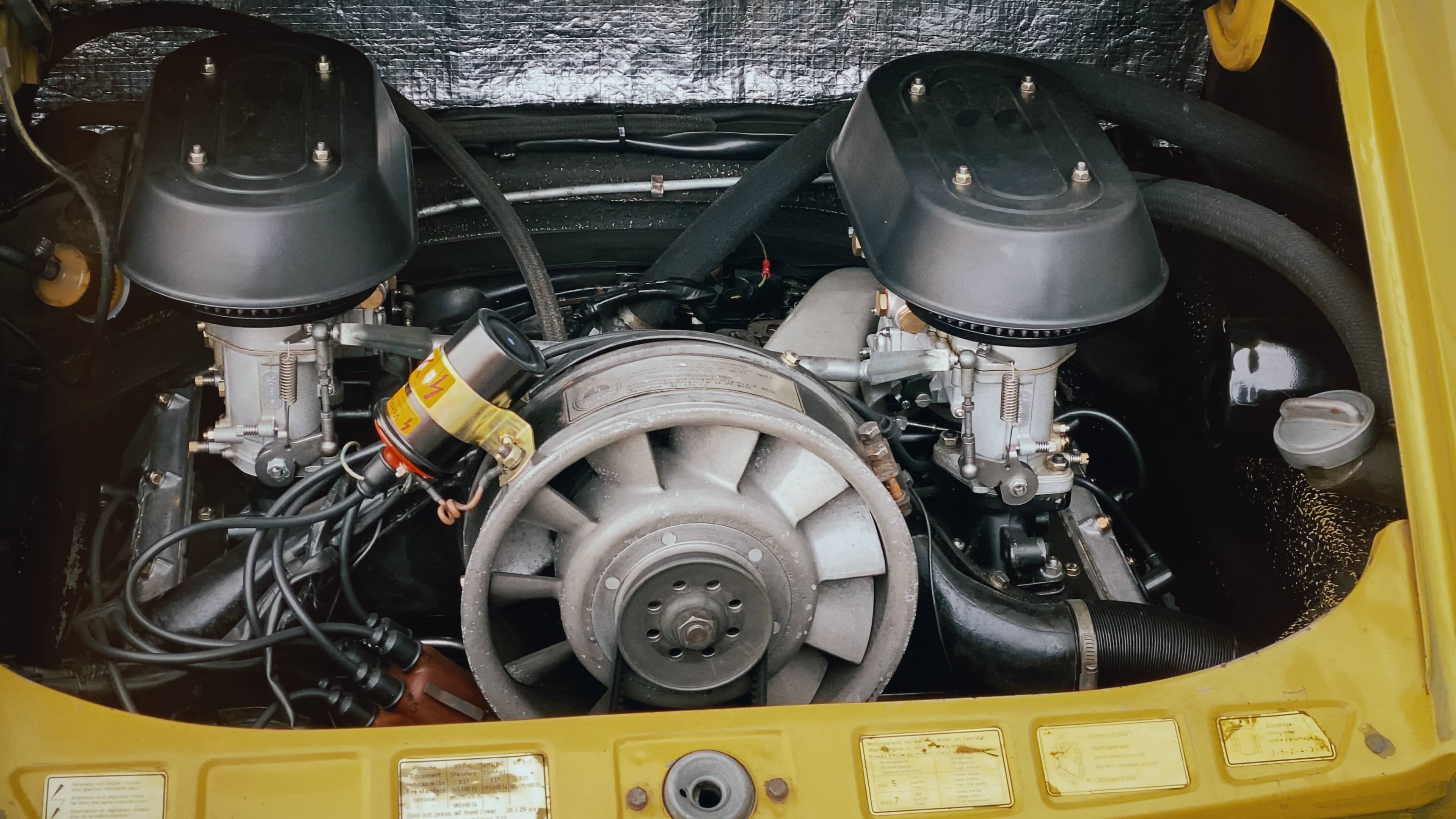 1970 Porsche 911T - AdamsGarage - SODO-MOTO