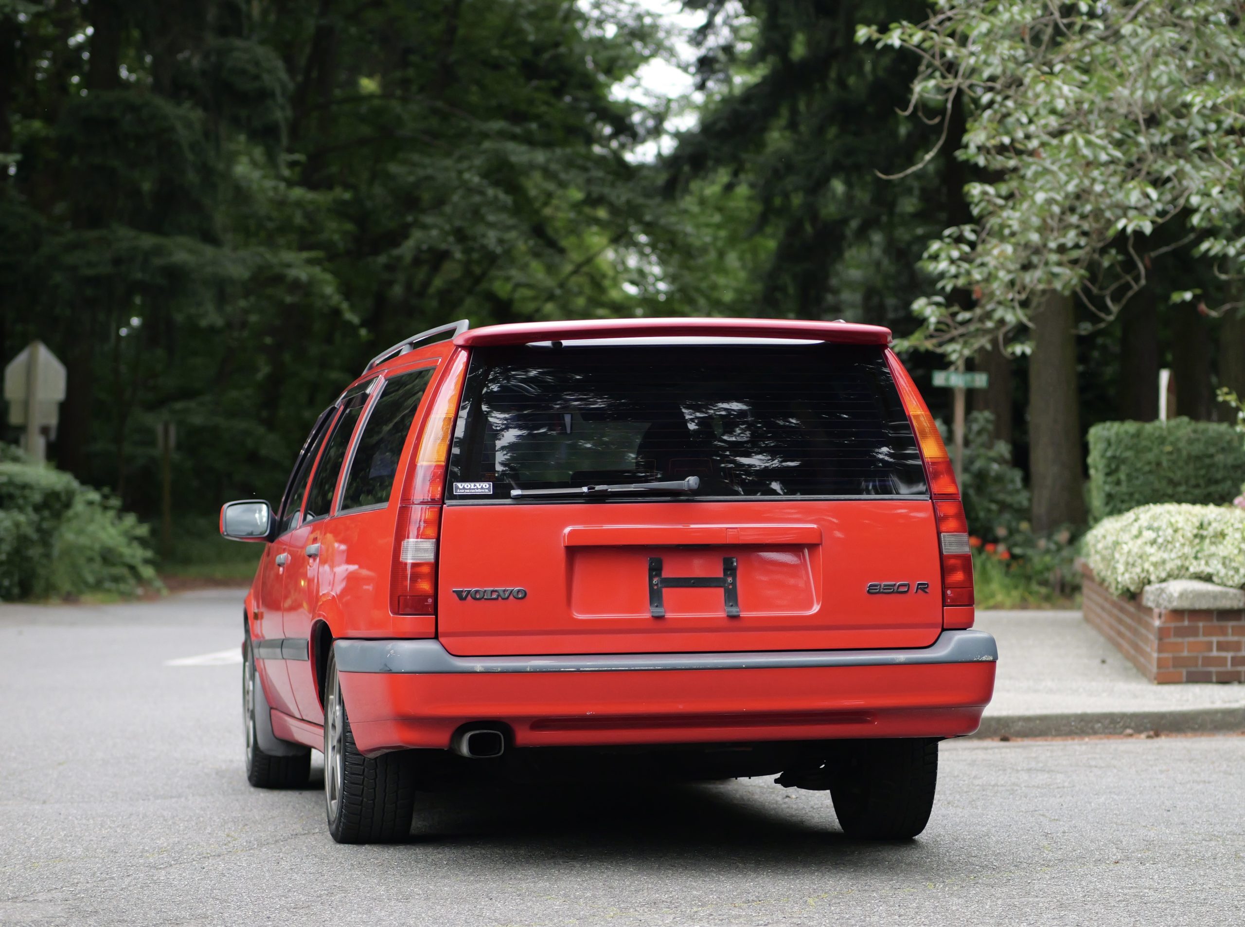1996 Volvo 850R - RHD turbo wagon | AdamsGarage - SODO-MOTO