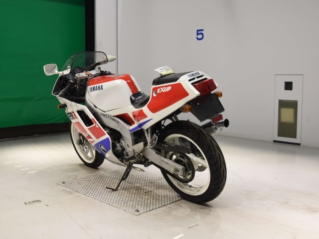 Yamaha FZR250R | AdamsGarage - SODO-MOTO