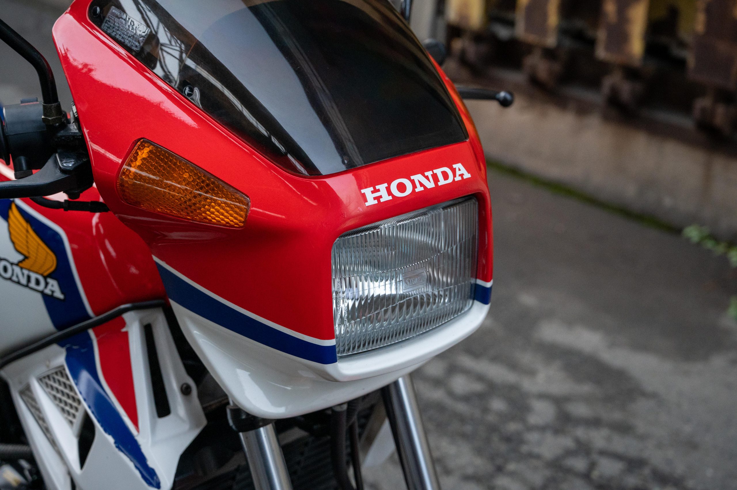 1983 Honda MVX250F | AdamsGarage - SODO-MOTO