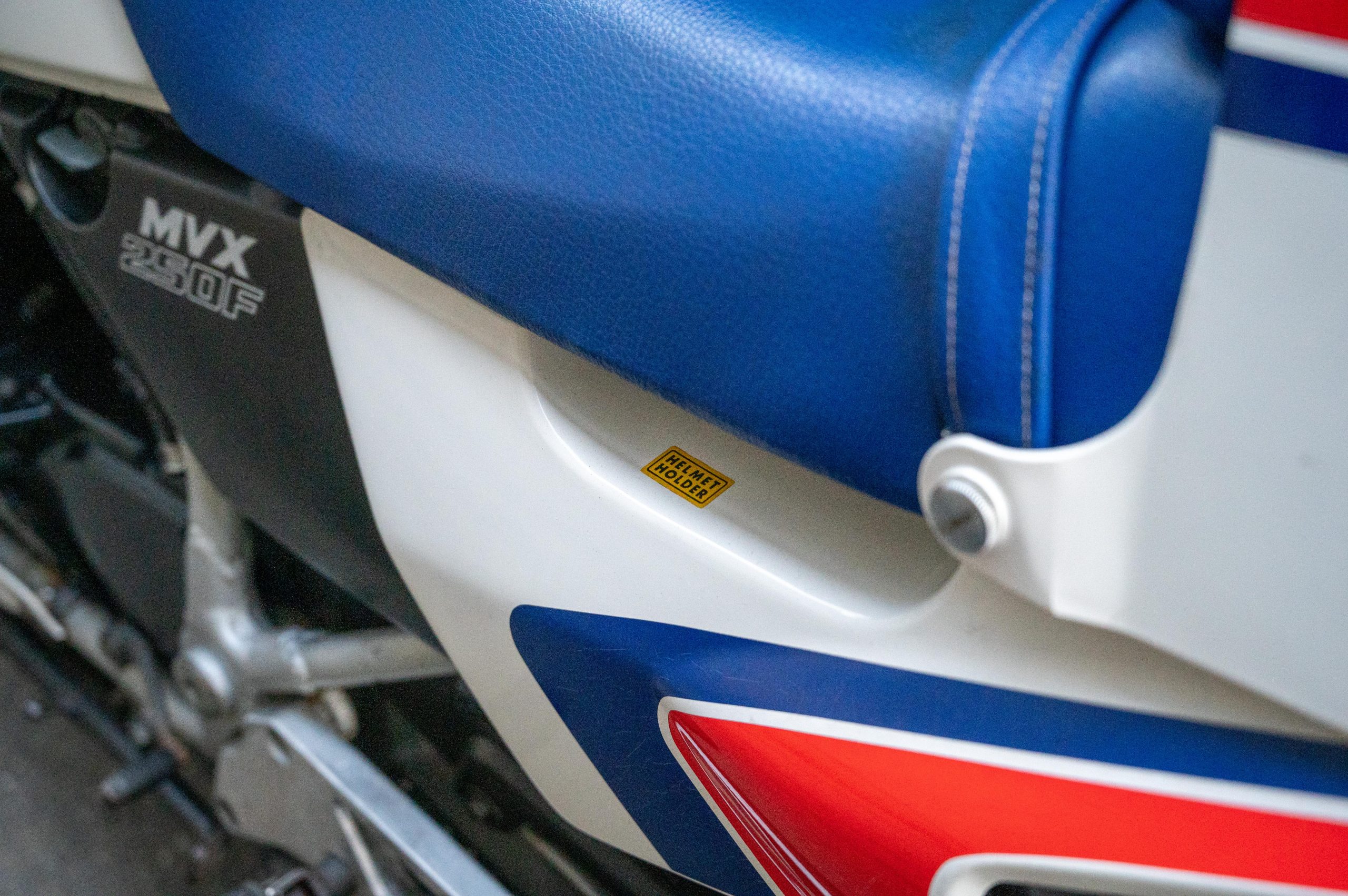 1983 Honda MVX250F | AdamsGarage - SODO-MOTO