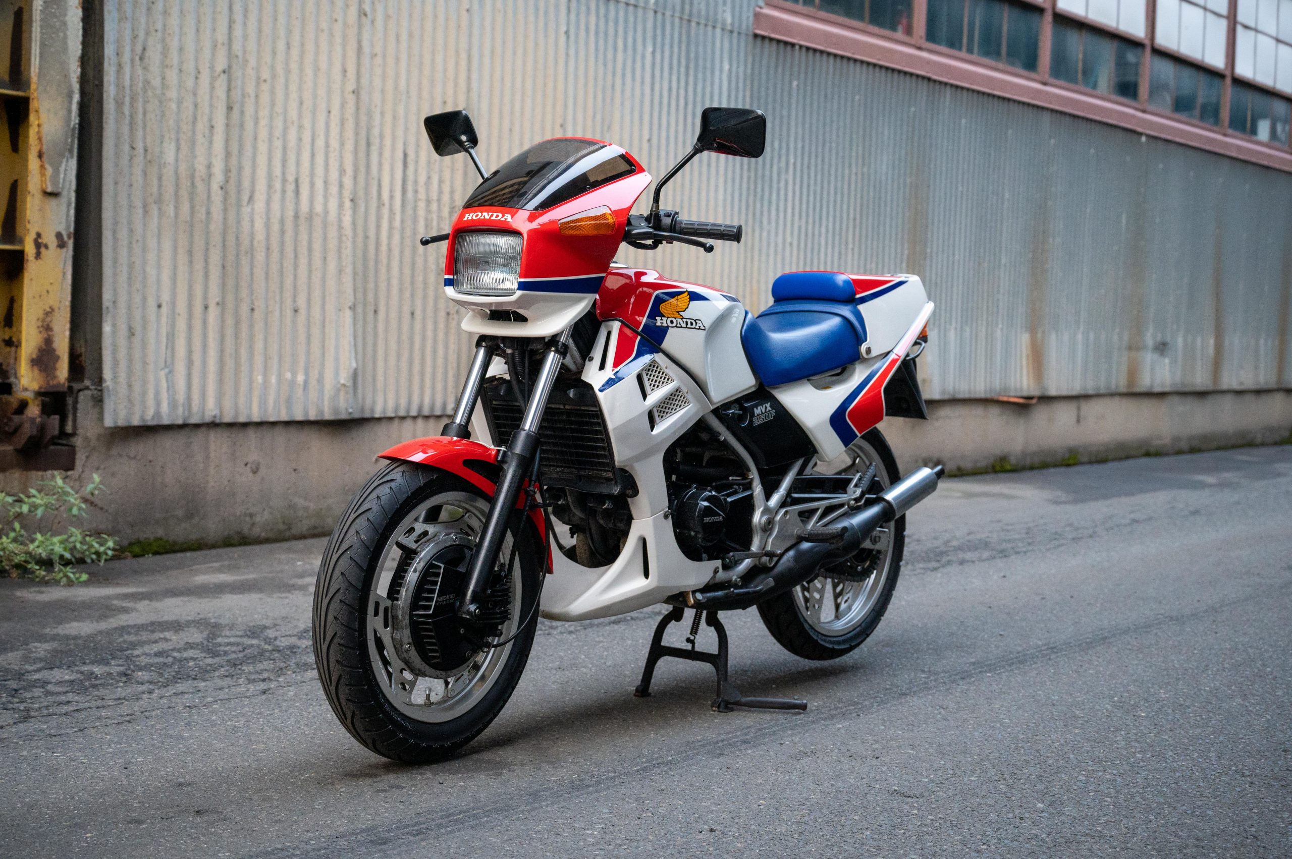 1983 Honda MVX250F | AdamsGarage - SODO-MOTO