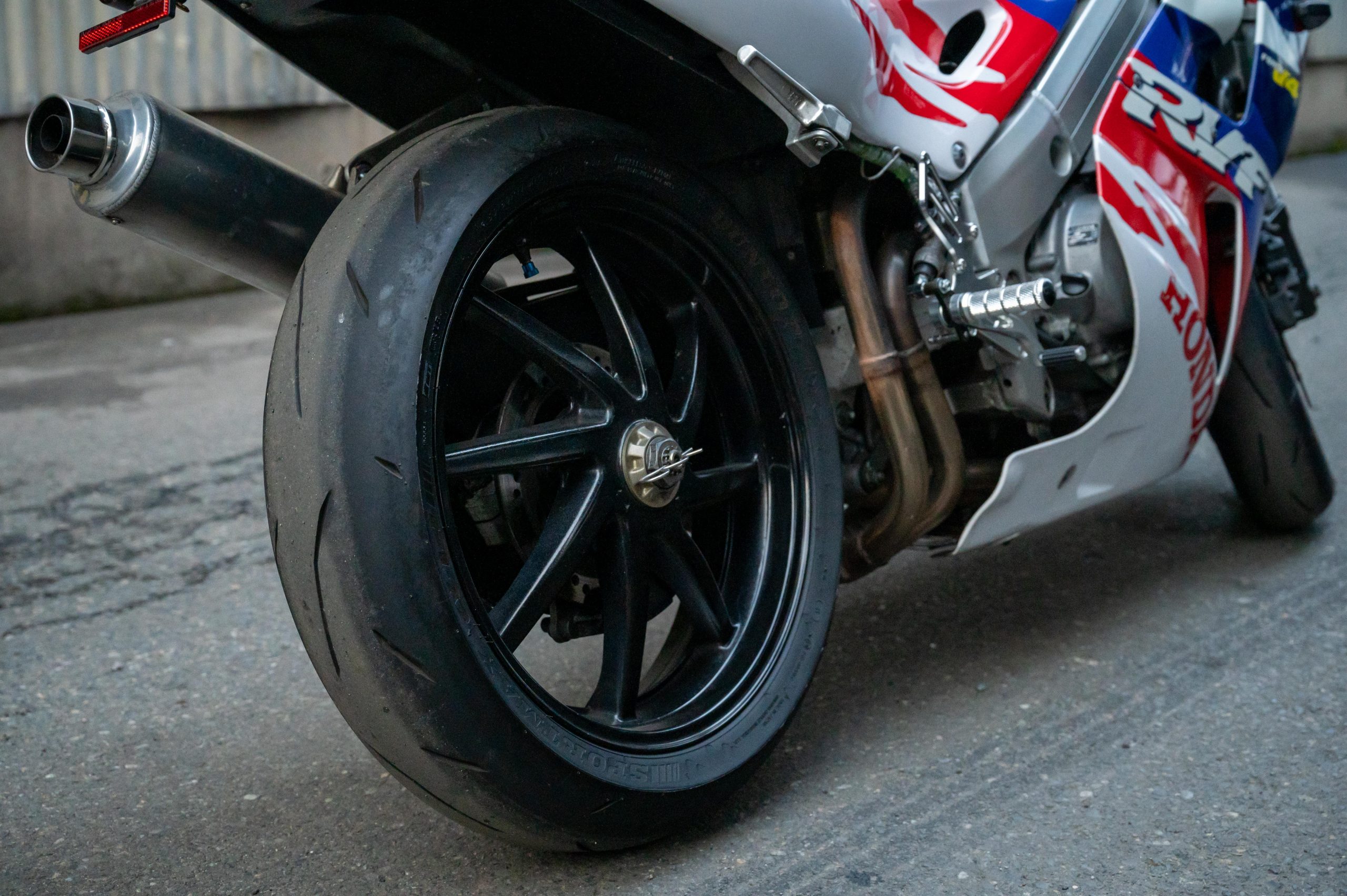 1994 Honda RVF400 / NC35 | AdamsGarage - SODO-MOTO