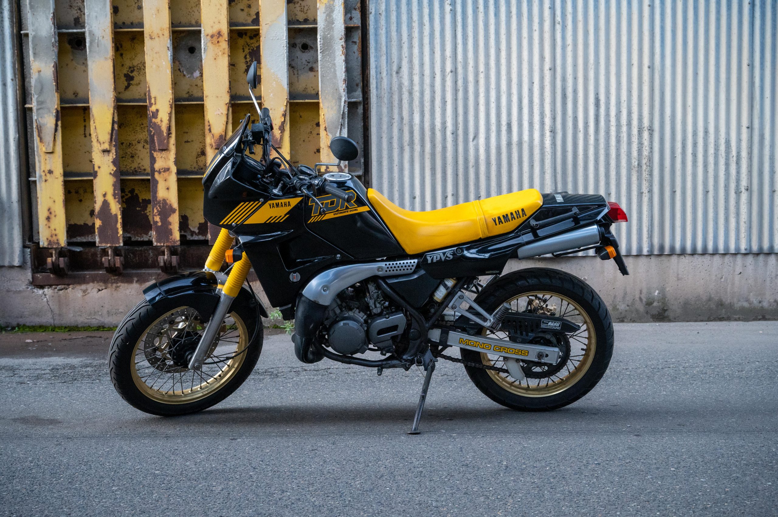 1989 Yamaha TDR250 | AdamsGarage - SODO-MOTO