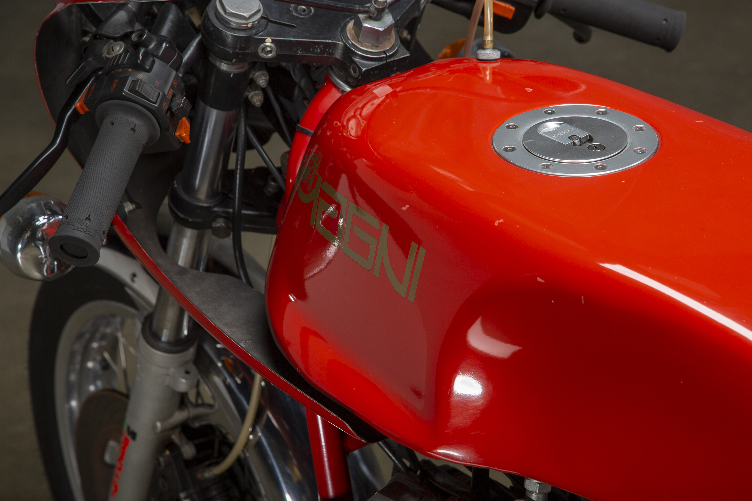 1992 Magni Sfida 400 | AdamsGarage - SODO-MOTO