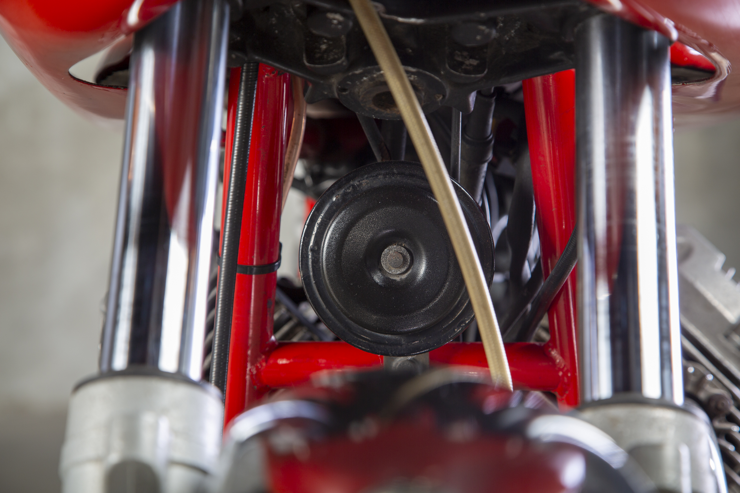 1992 Magni Sfida 400 | AdamsGarage - SODO-MOTO