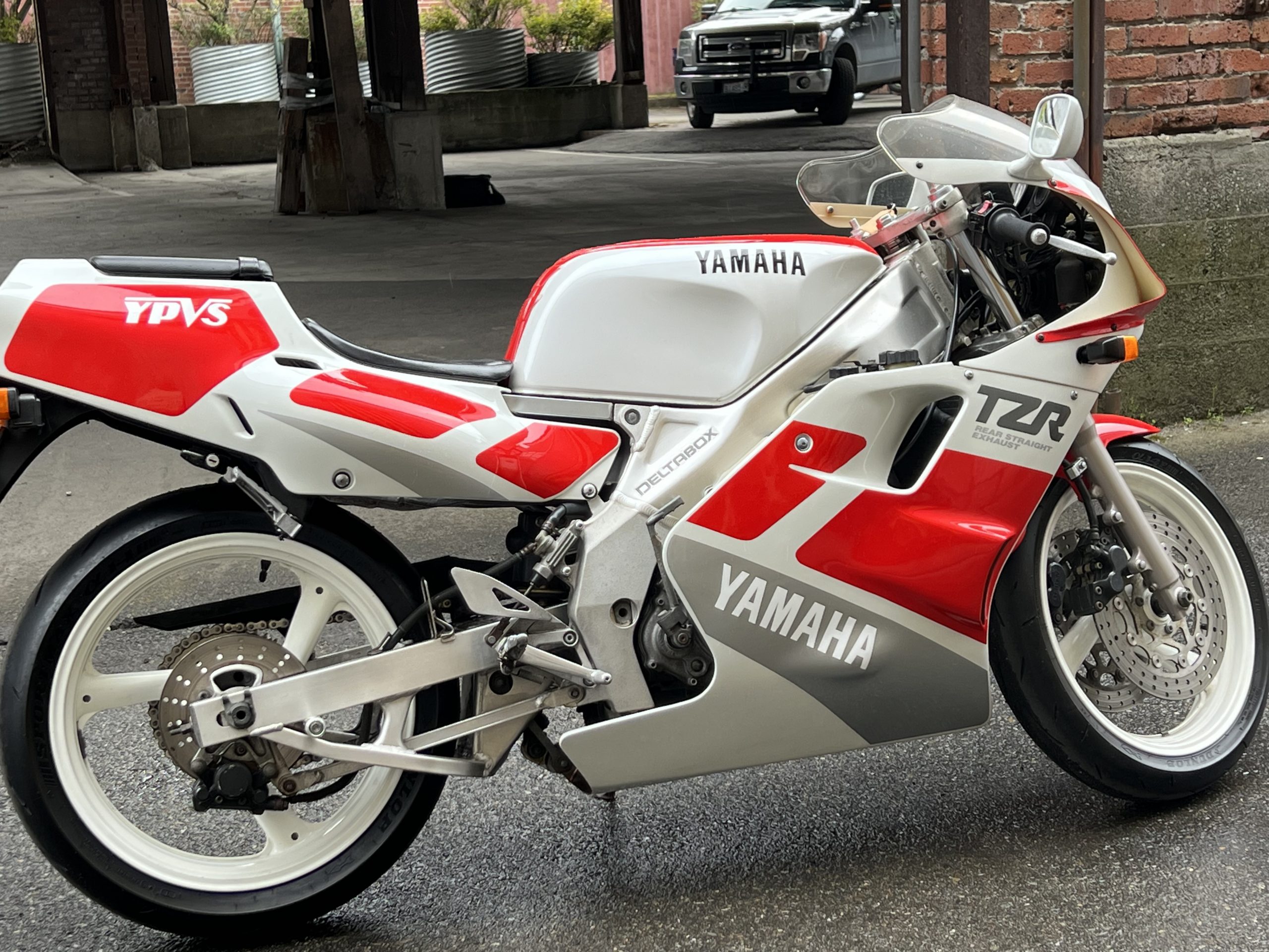 1989 Yamaha TZR250 3MA | AdamsGarage - SODO-MOTO
