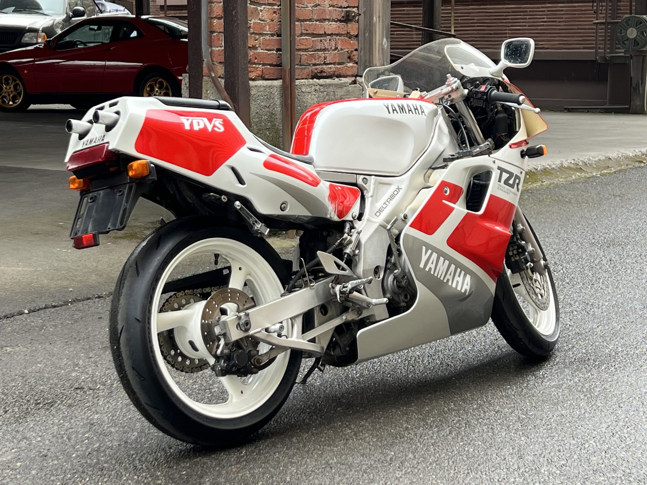 1989 Yamaha TZR250 3MA | AdamsGarage - SODO-MOTO