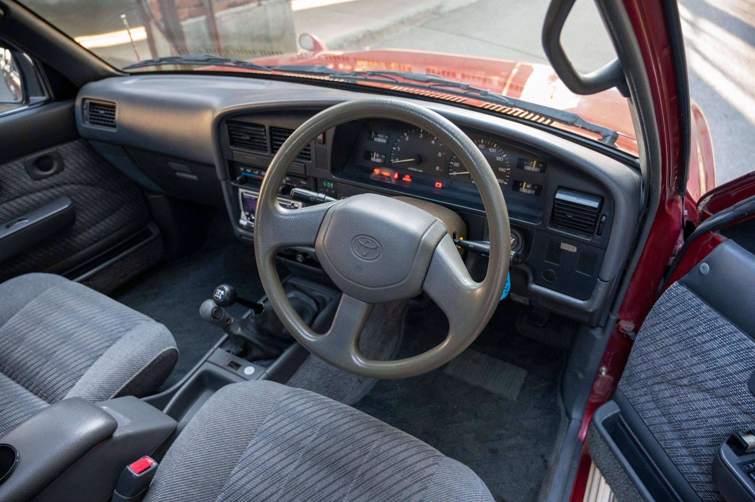 1992 Toyota Hilux double-cab 4x4 | AdamsGarage - SODO-MOTO