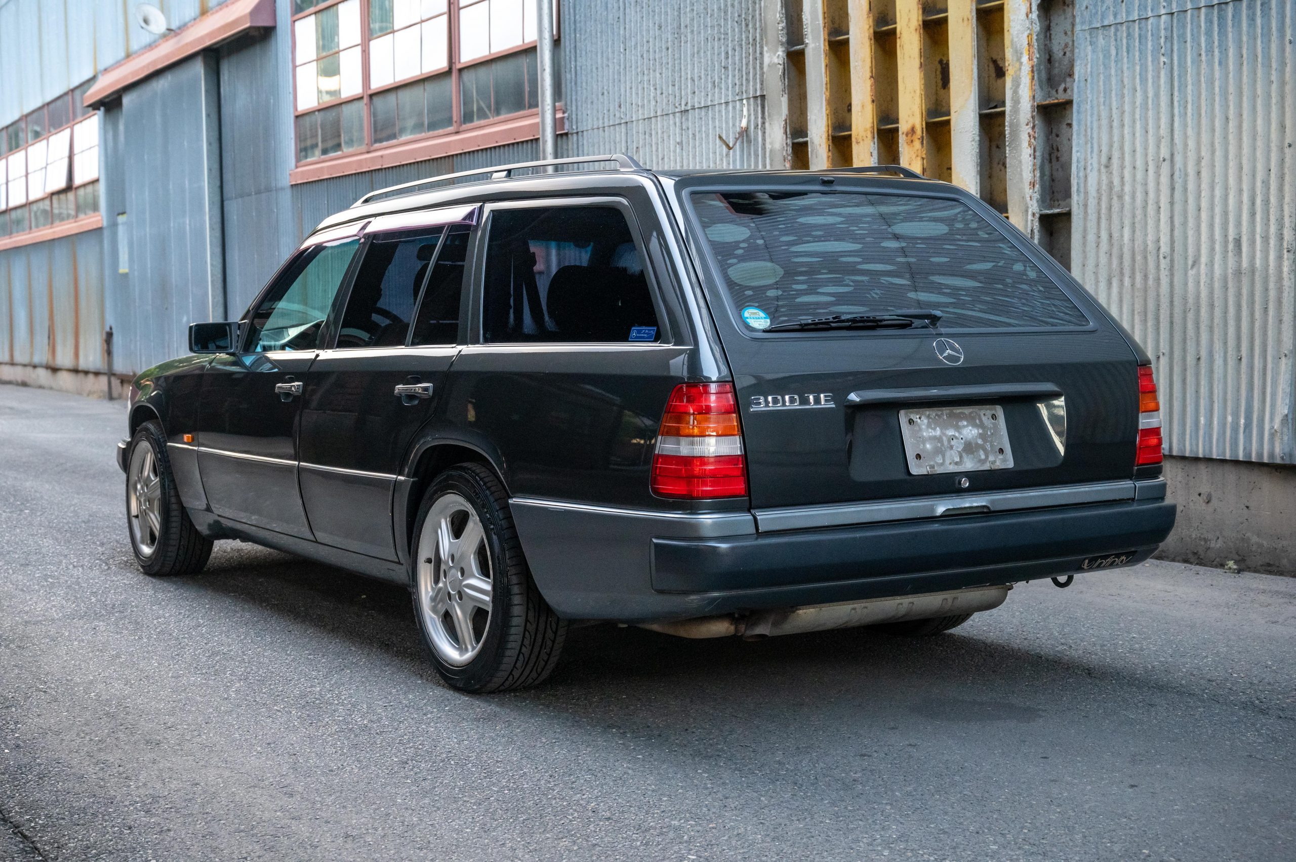 1992 Mercedes-Benz 300TE | AdamsGarage - SODO-MOTO