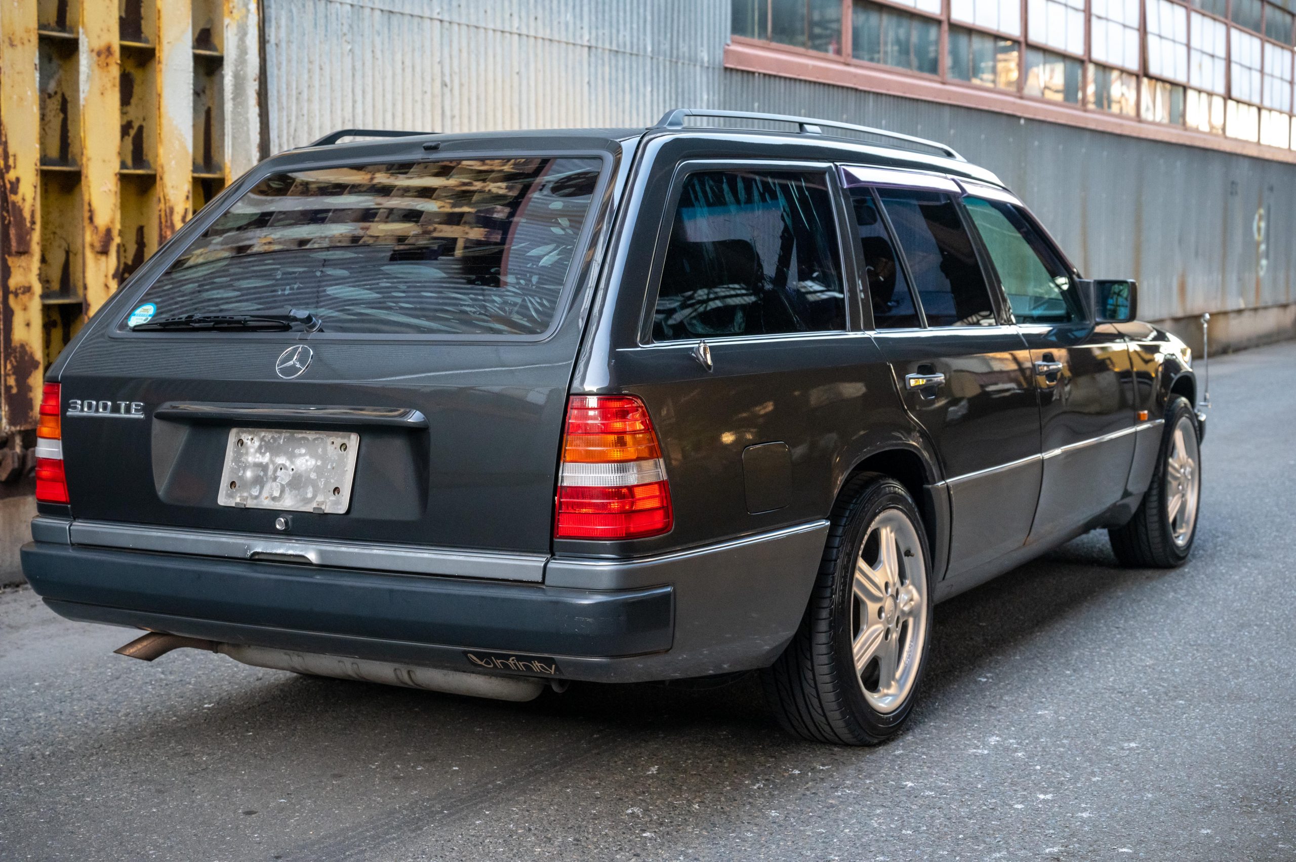 1992 Mercedes-Benz 300TE | AdamsGarage - SODO-MOTO