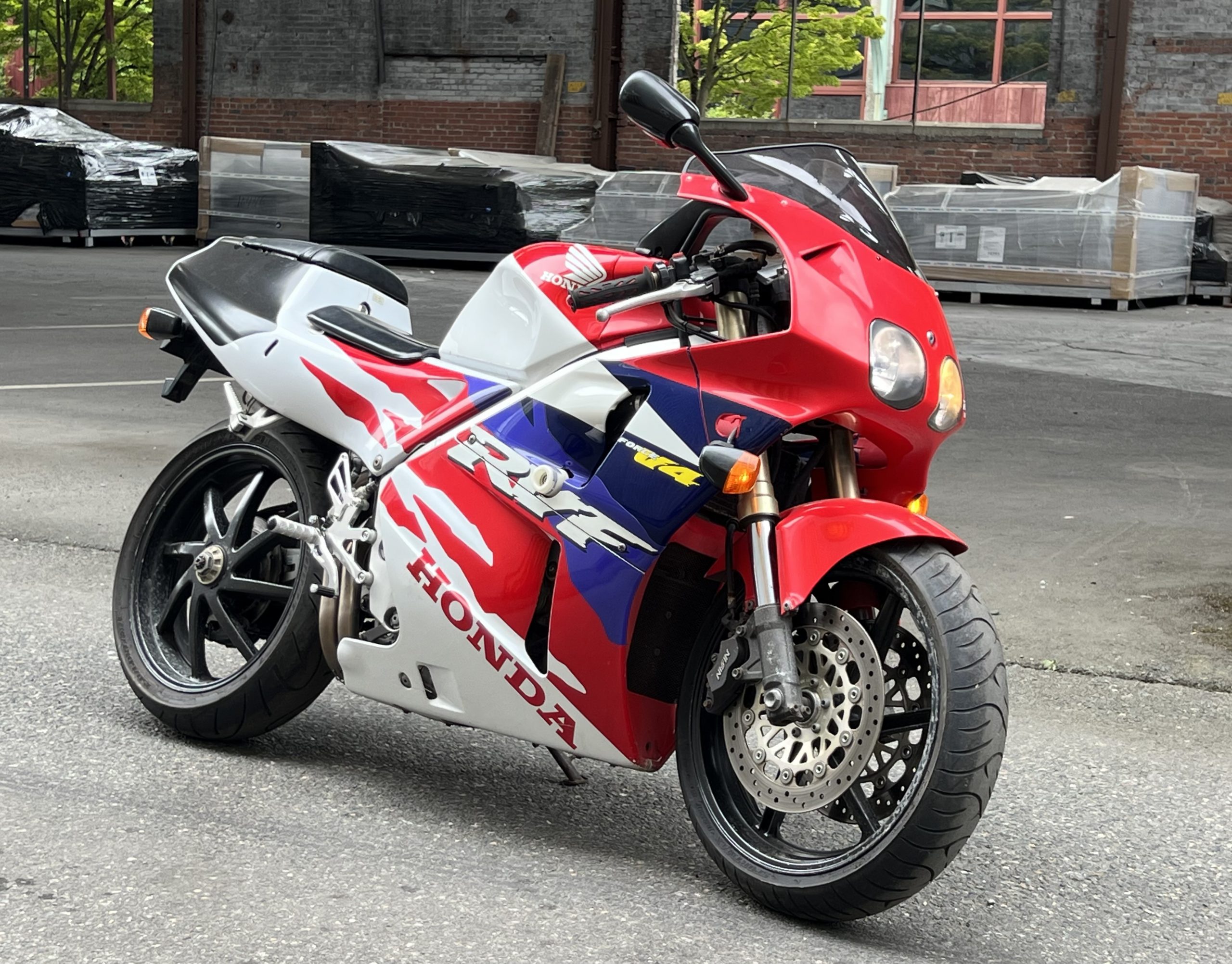 1994 Honda RVF400 / NC35 | AdamsGarage - SODO-MOTO