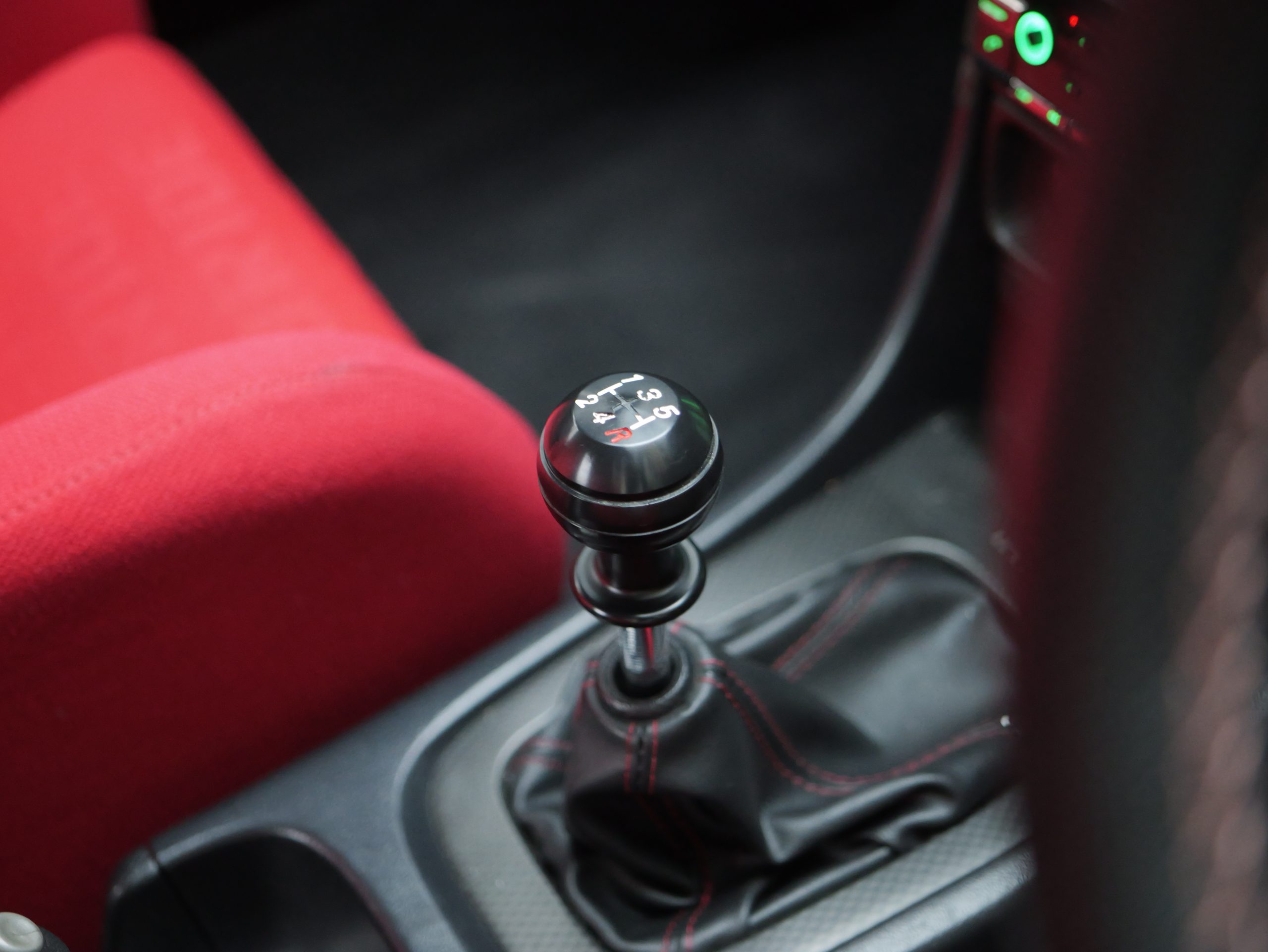 1998 Honda Integra Type R | AdamsGarage - SODO-MOTO