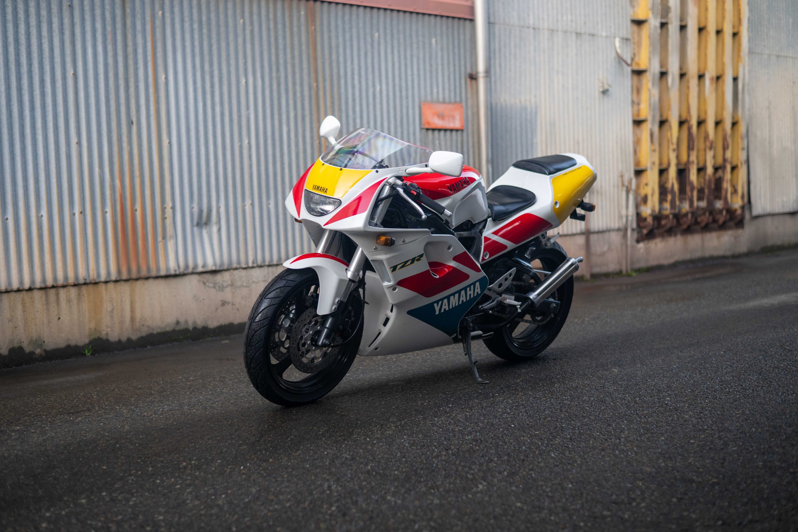 1992 Yamaha TZR250RS - 2-stroke | AdamsGarage - SODO-MOTO