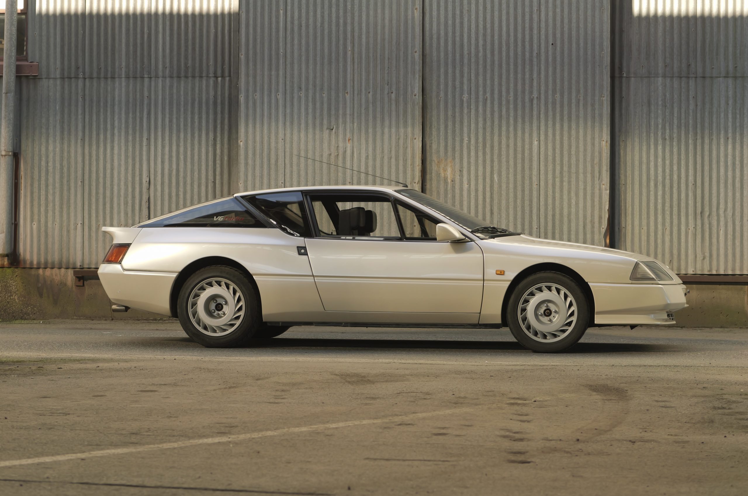 1988 Renault Alpine GTA V6 Turbo | AdamsGarage - SODO-MOTO