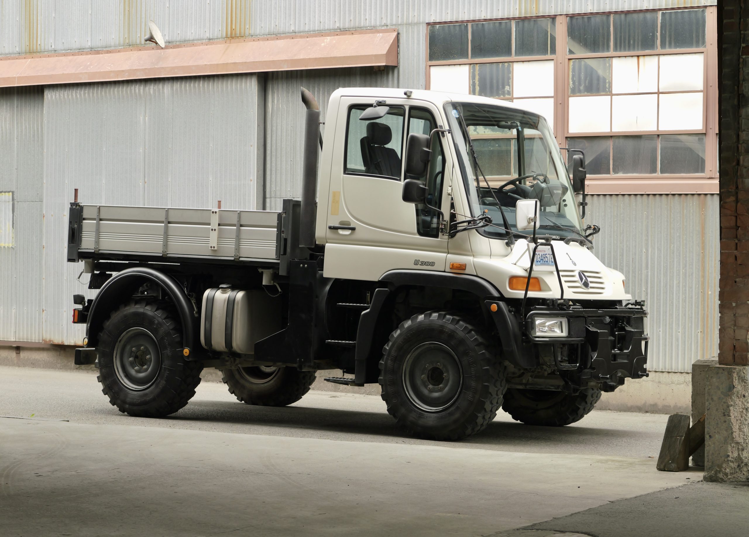 2003 Mercedes Unimog U300 | AdamsGarage - SODO-MOTO