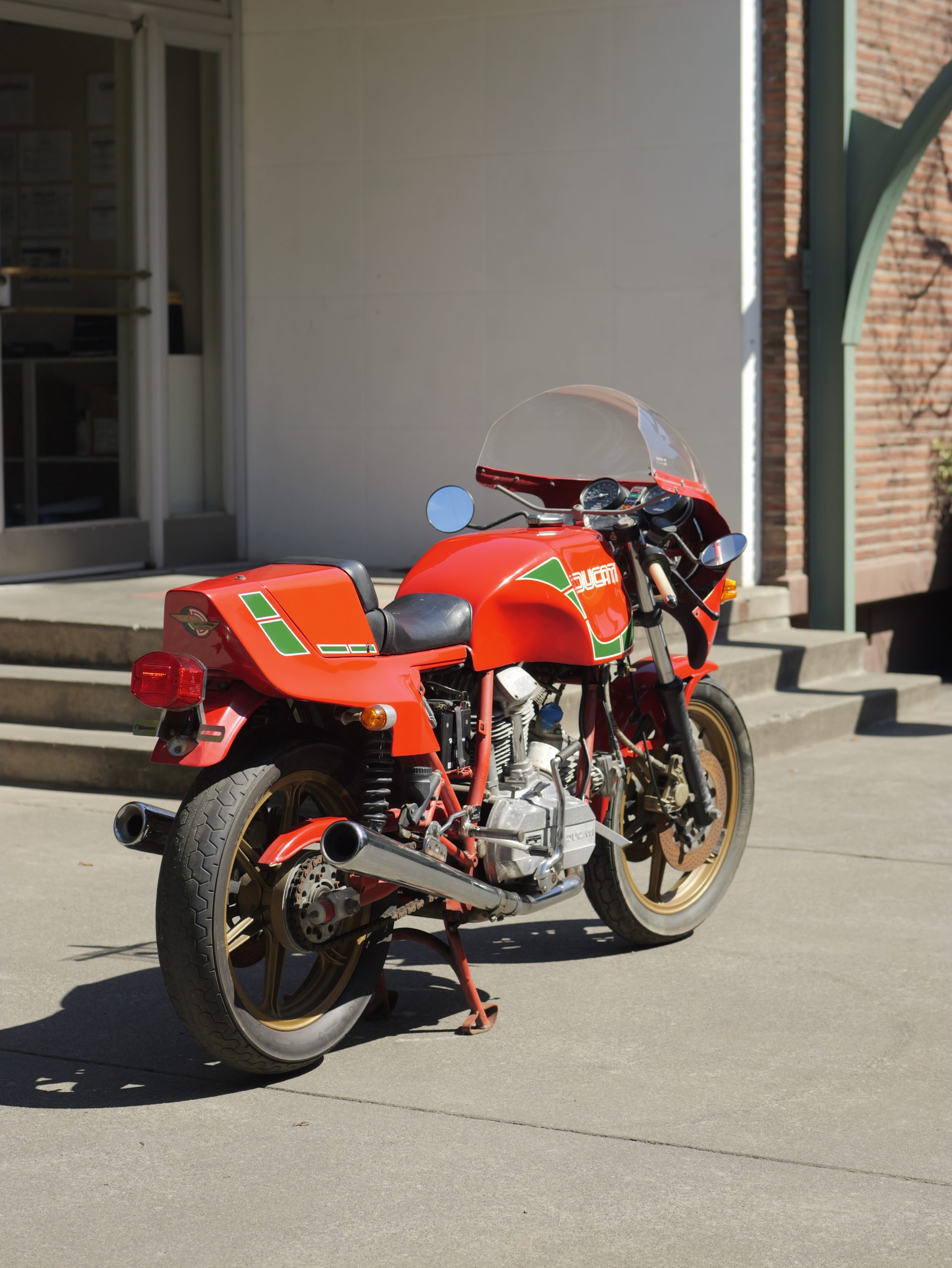 1982 Ducati 900 MHR / Mike Hailwood Replica | AdamsGarage - SODO-MOTO